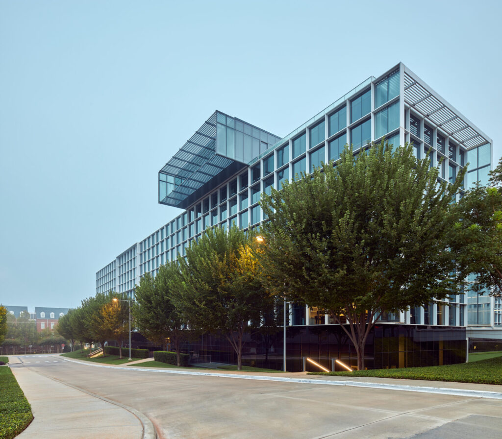 Chesapeake Building 14 - Quad Construction